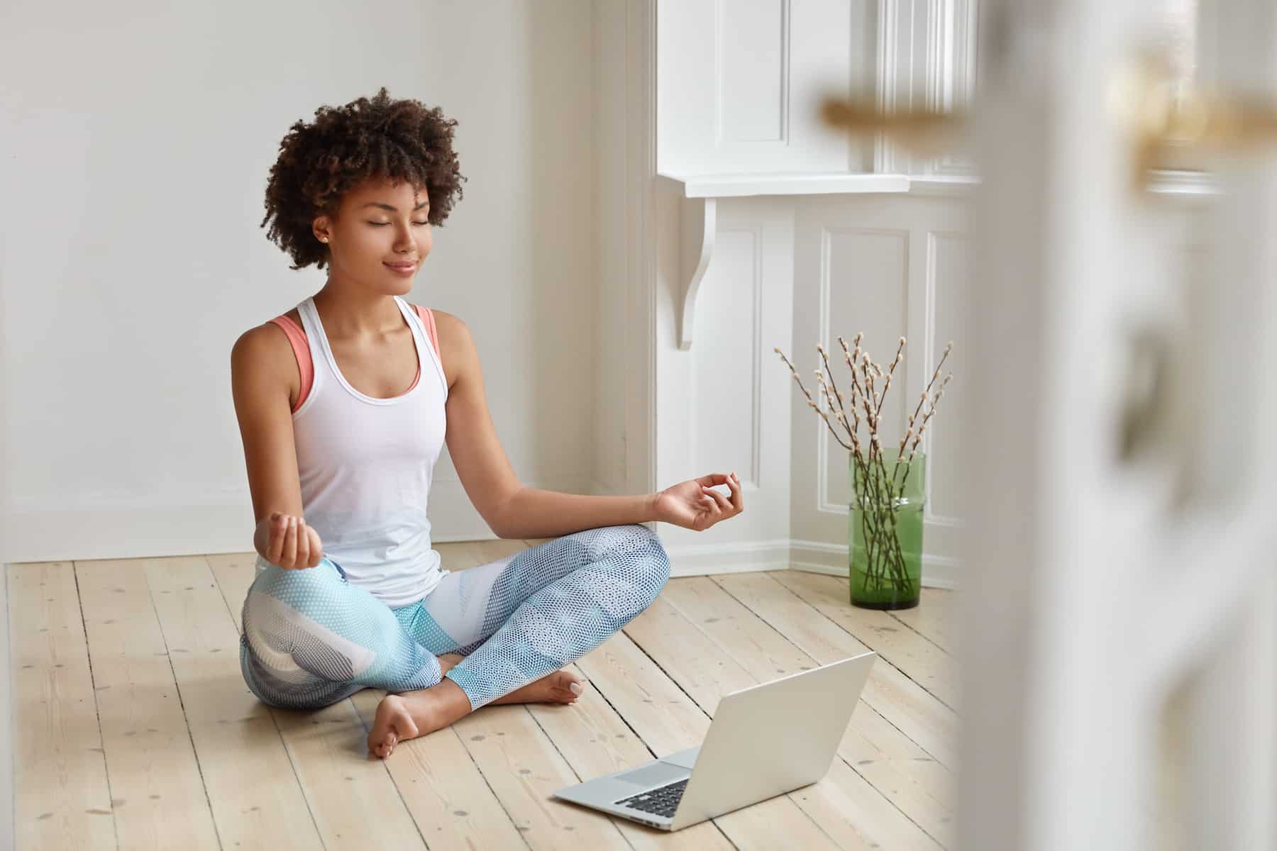 A Guide to Office Workouts for Beginners - Pain Free Working