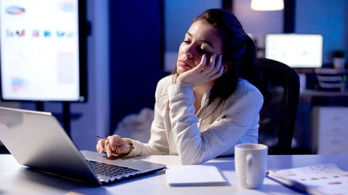 5 Signs You Are Stressed at Work - Pain Free Working