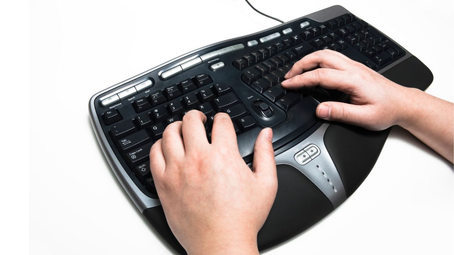 Proper Positioning of Mouse and Keyboard for Workplace Ergonomics ...