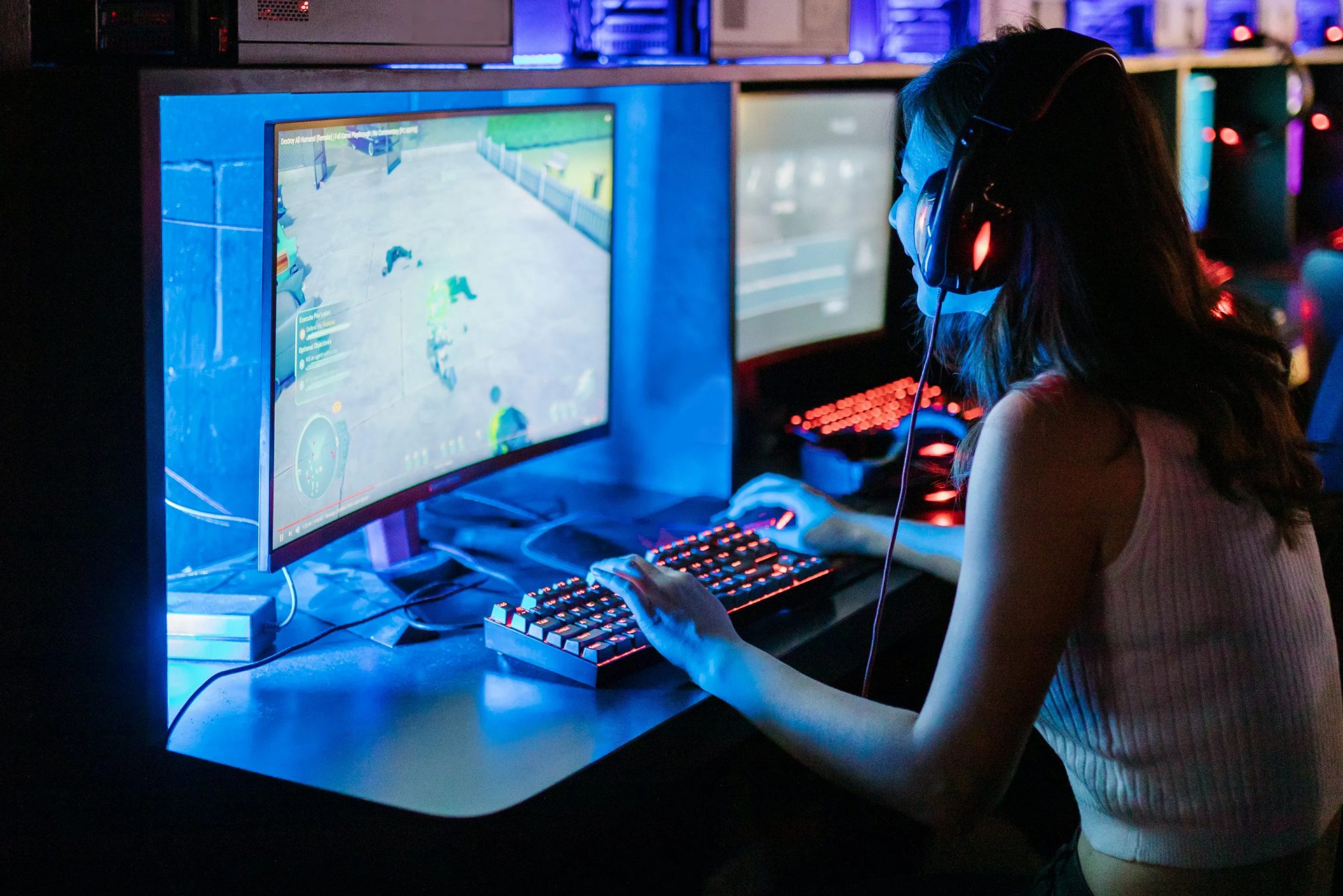 8 Keyboard and Mouse Positioning Tips for Gamers - Pain Free Working
