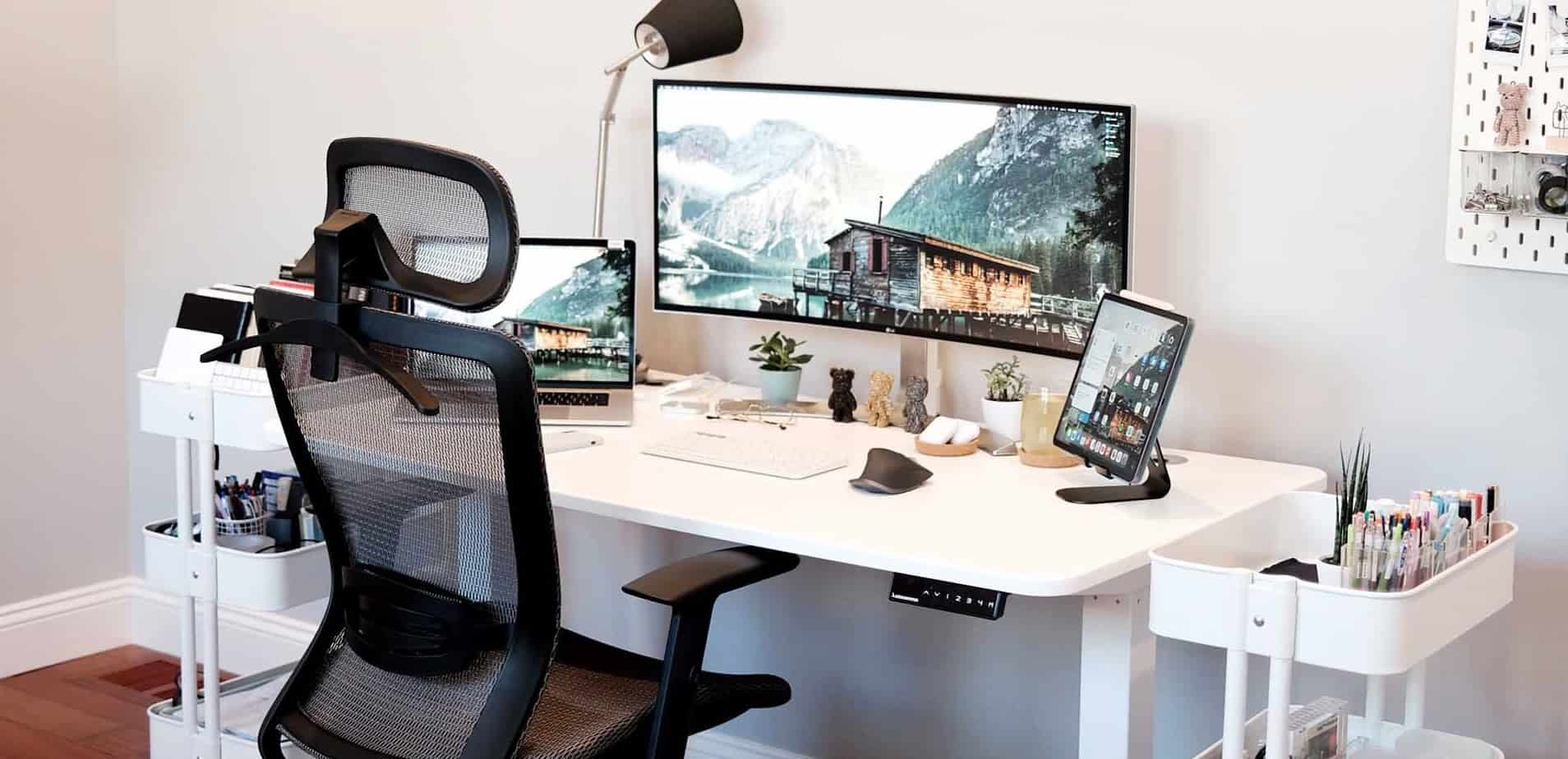 How Your Desk Layout Fits Into Your Overall Workspace Flow - Pain Free ...