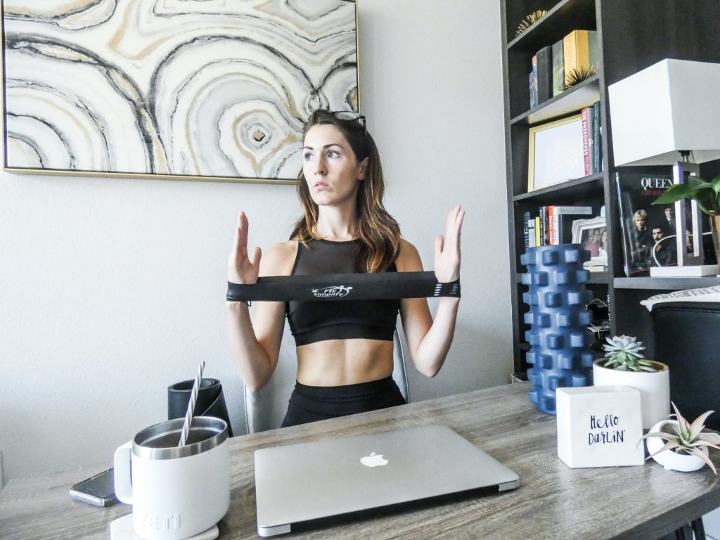 Best Arm Workouts for Beginners (Home and Office Friendly) - Pain Free ...