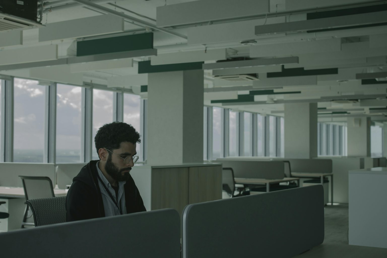 Using White Noise Machines for Office Privacy: Do They Work? - Pain ...